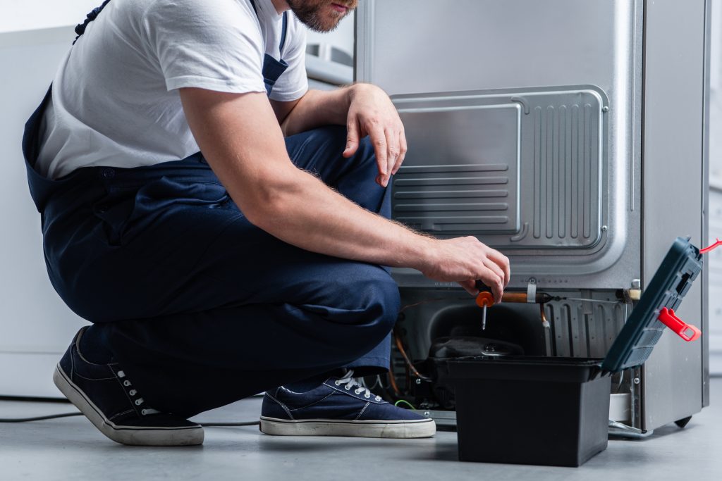 FrigoTech | What is the difference between a condenser and a compressor?